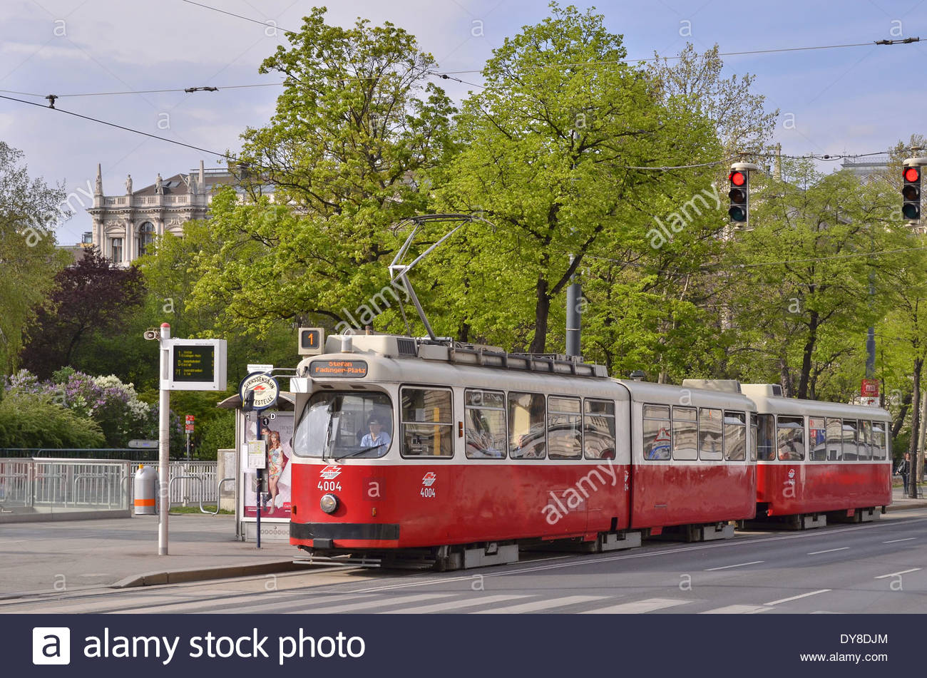 Wien Strassenbahn High Resolution Stock Photography and Images - Alamy