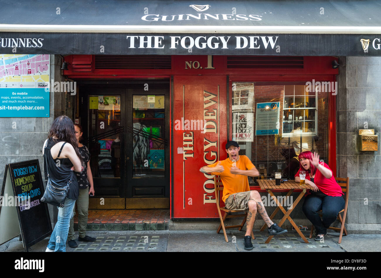 Bar quarter hi-res stock photography and images - Alamy