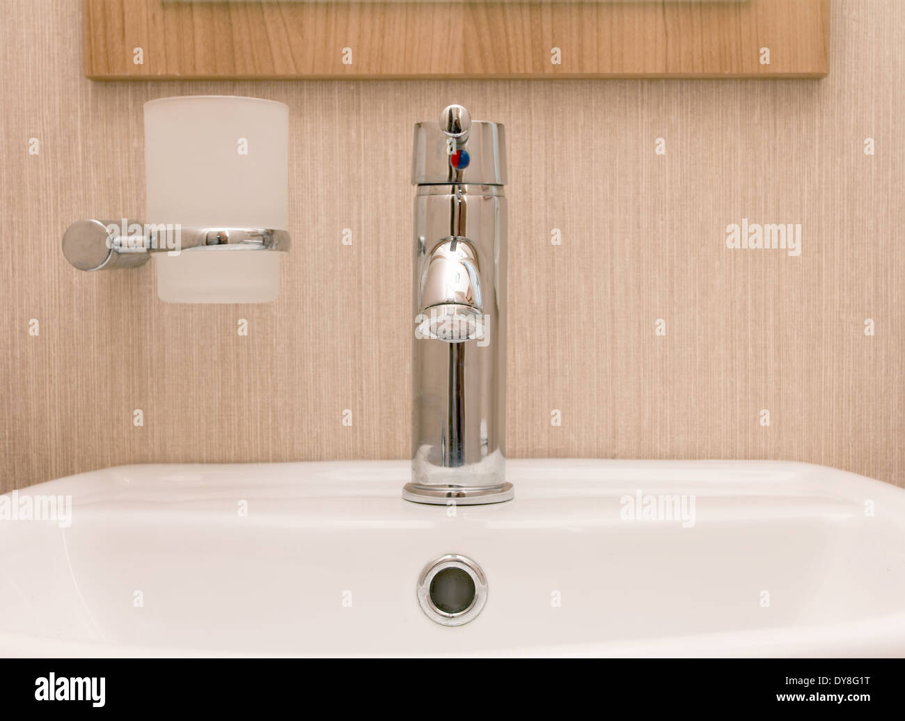 Glass wash basin hi-res stock photography and images - Alamy