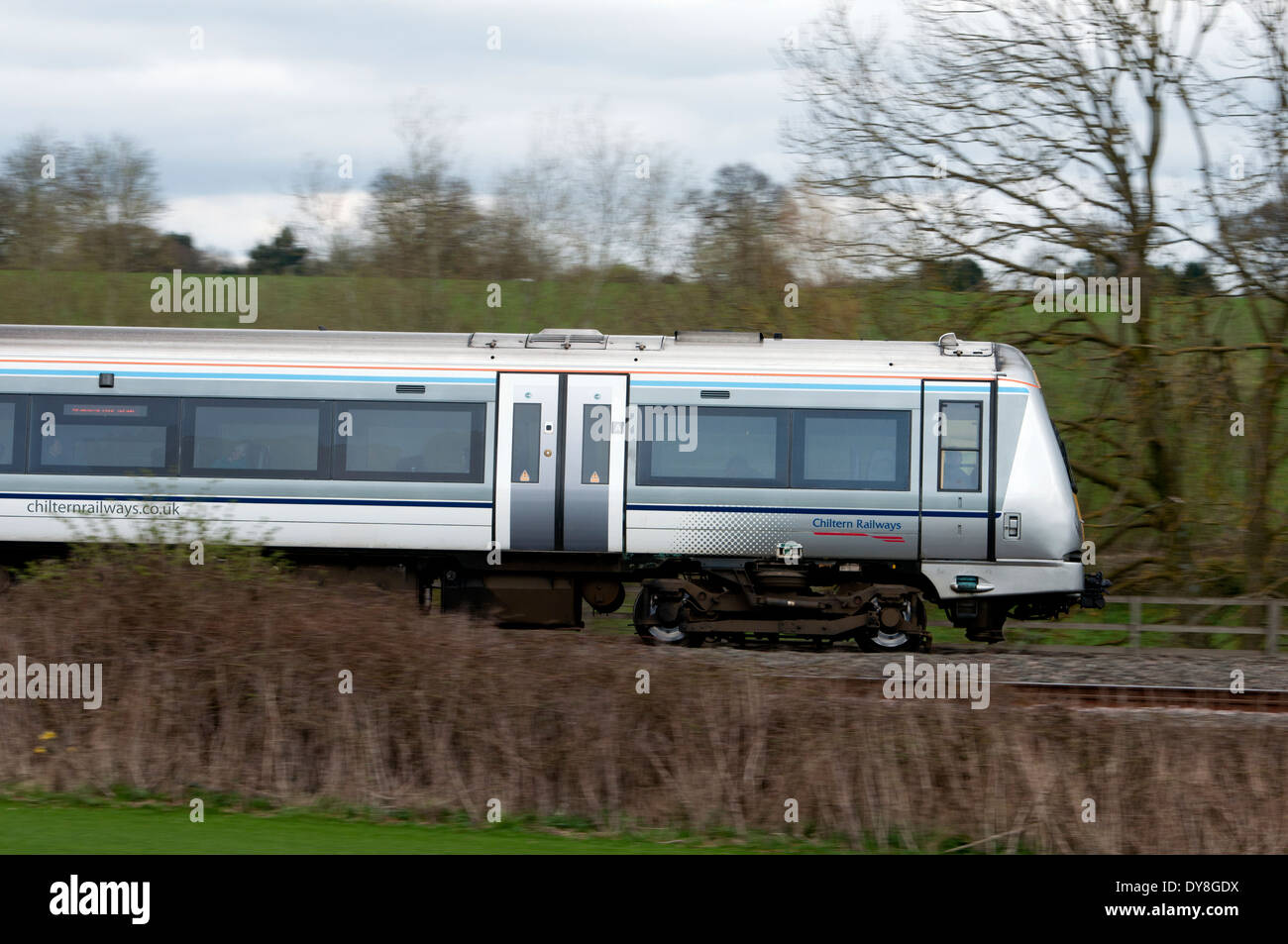 Chiltern Railways Class 168 train at speed, Hatton North Junction ...