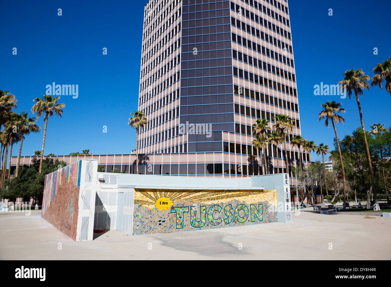 Downtown high rise buildings hi-res stock photography and images - Alamy
