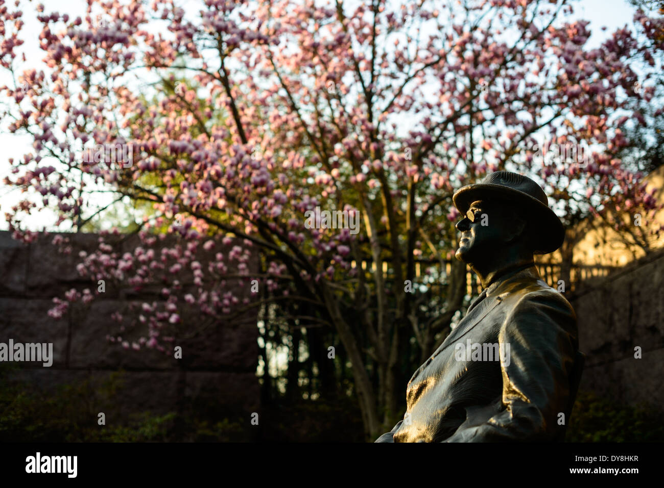 Franklin d roosevelt statue hi-res stock photography and images - Alamy