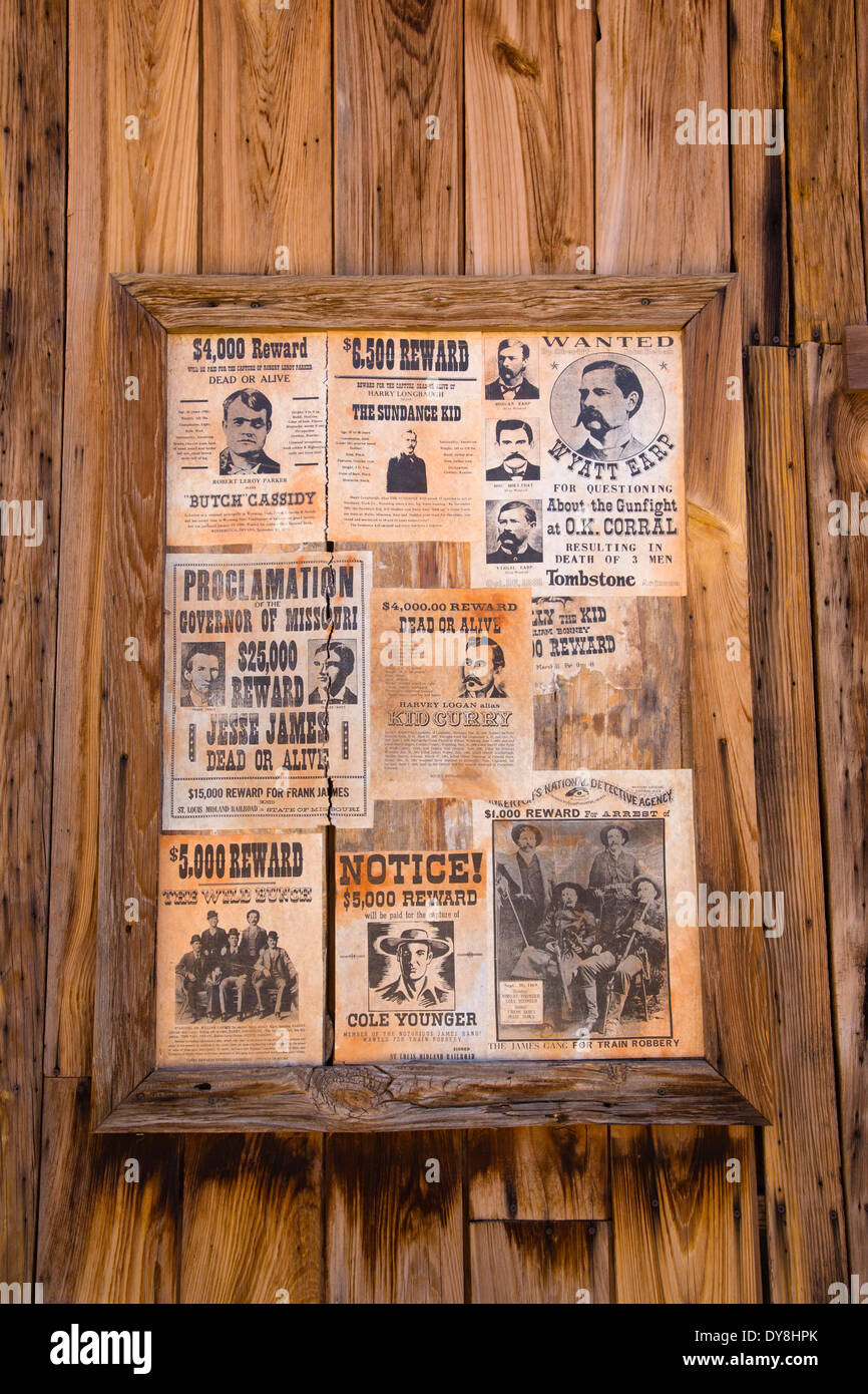 Wanted posters hi-res stock photography and images - Alamy
