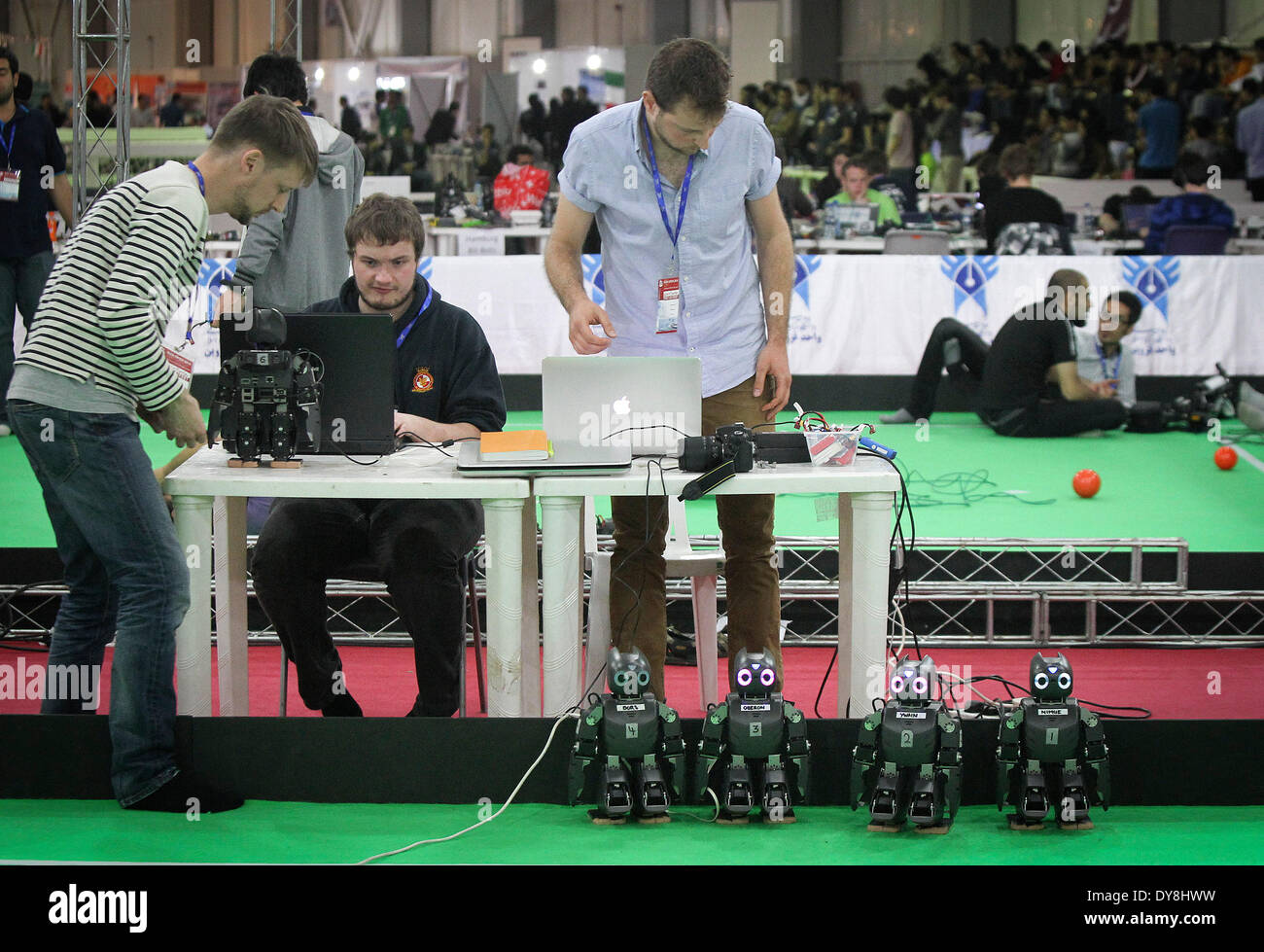 Tehran, Iran. 9th Apr, 2014. British students prepare their robots ...