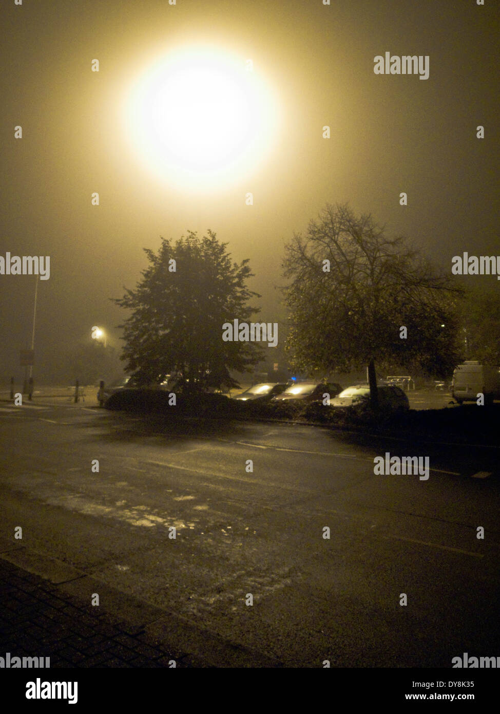 London Night Fog High Resolution Stock Photography and Images - Alamy