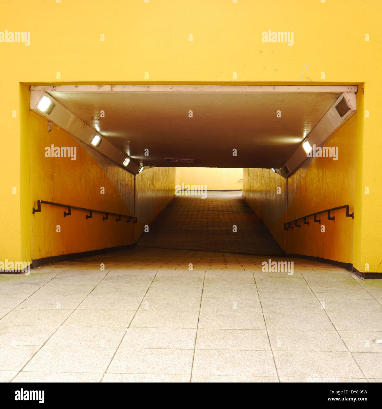 Subway hi-res stock photography and images - Alamy