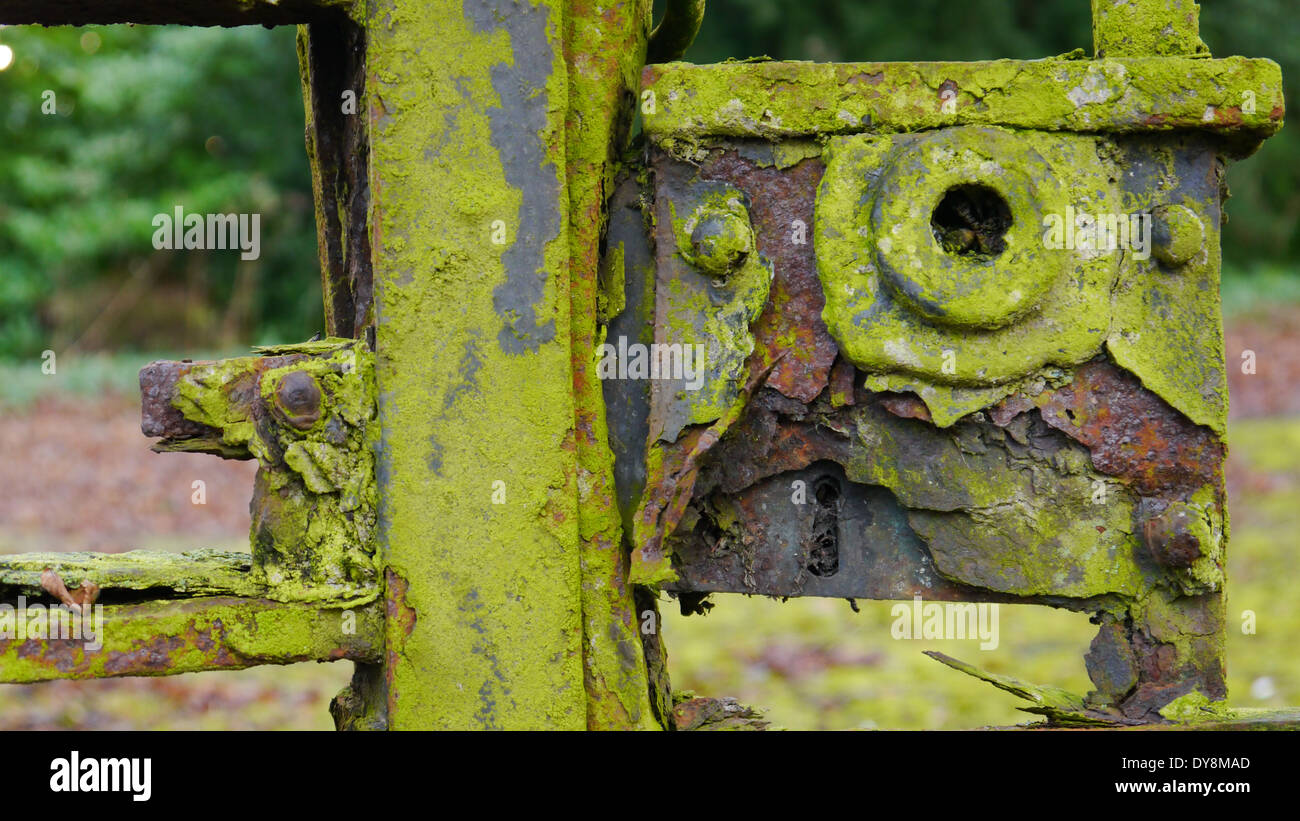 Derelict gate hi-res stock photography and images - Alamy