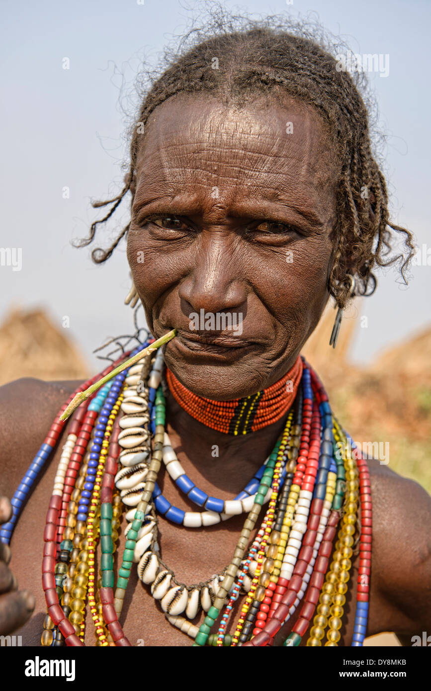 Arbore tribe hi-res stock photography and images - Alamy