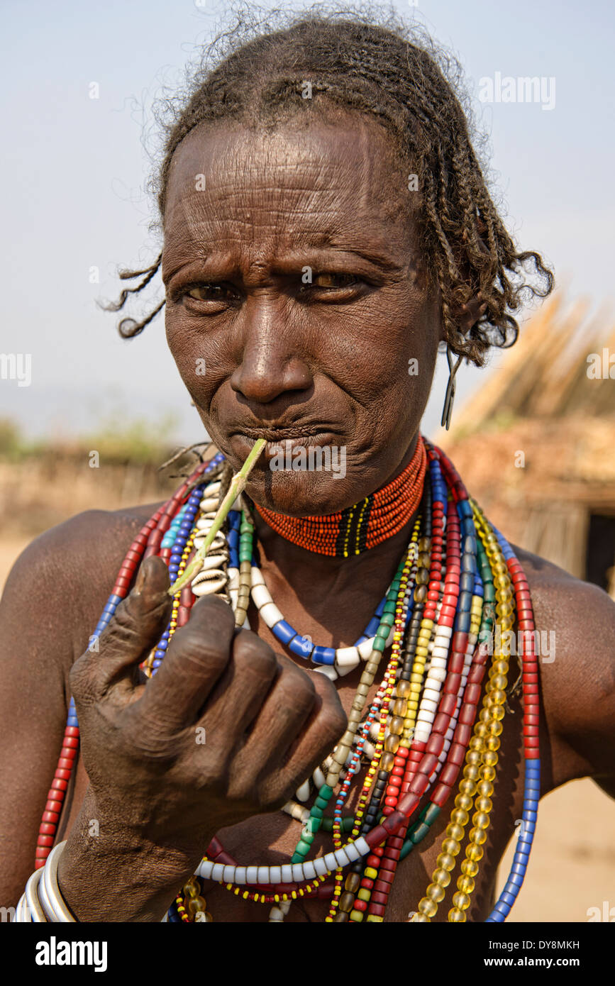 Arbore tribe hi-res stock photography and images - Alamy