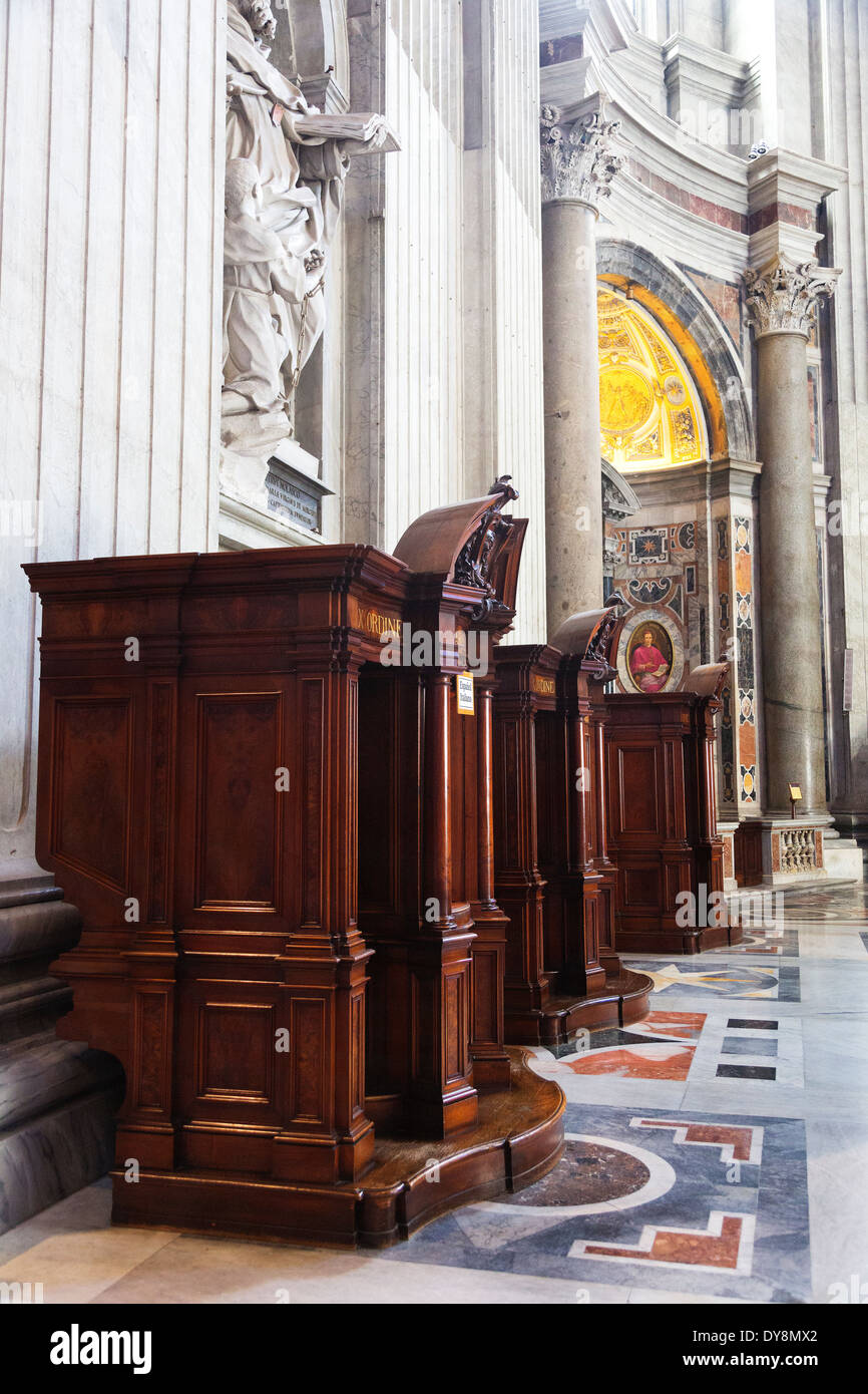 Confessionals in st peters basilica hi-res stock photography and images ...