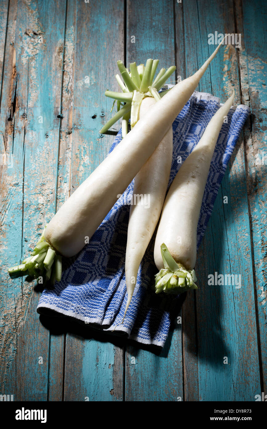 Radishes raphanus hi-res stock photography and images - Alamy