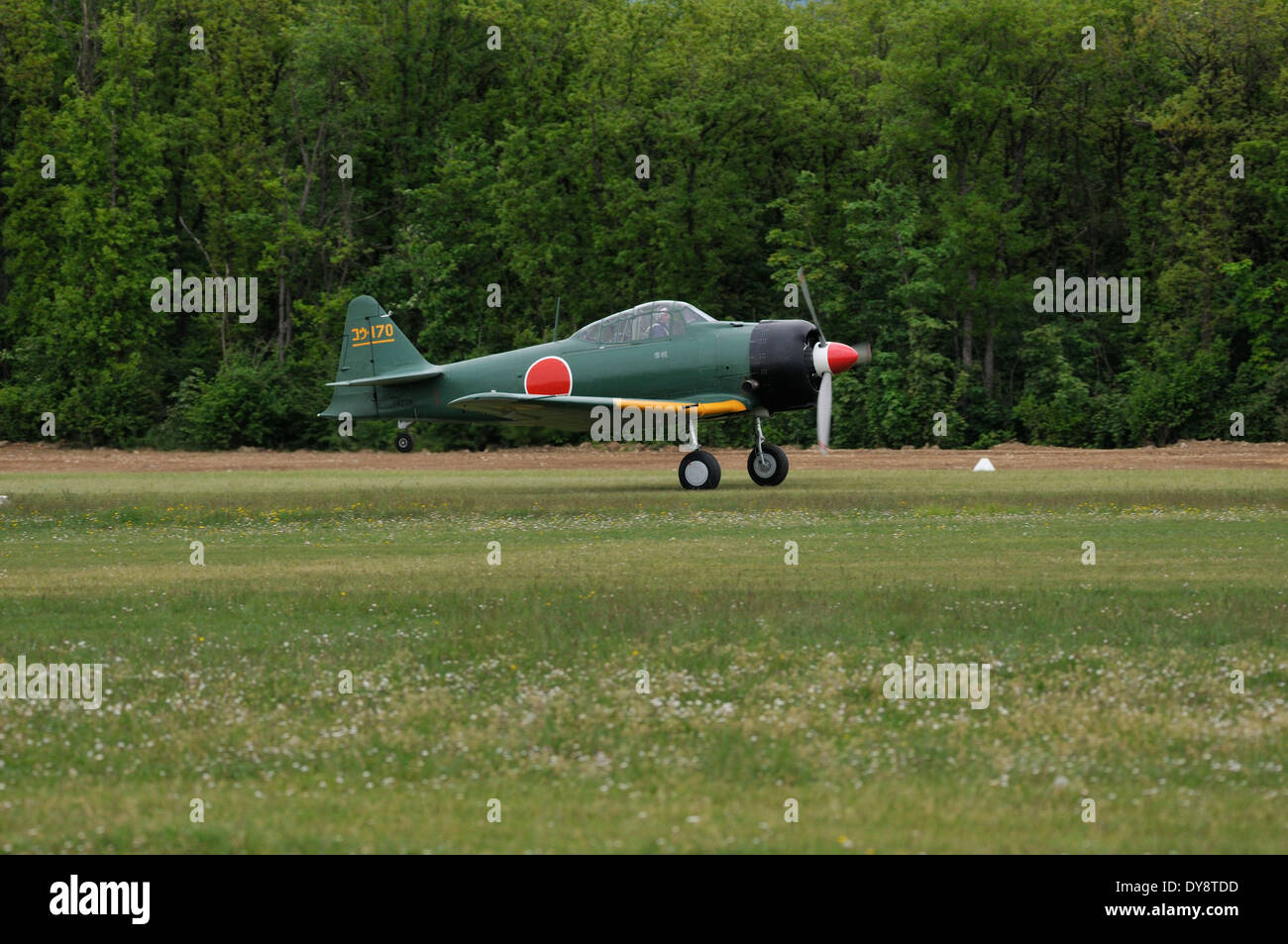 At 6b hi-res stock photography and images - Alamy
