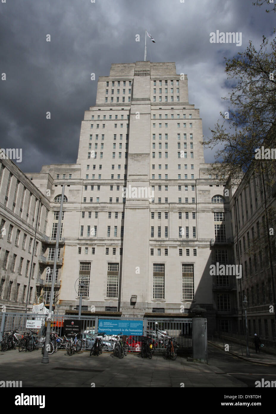 Senate house london uk hi-res stock photography and images - Alamy