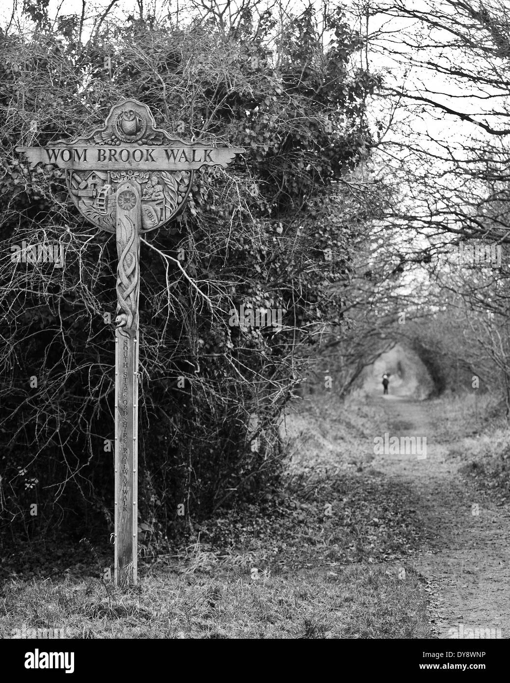 Walking sign Black and White Stock Photos & Images - Alamy