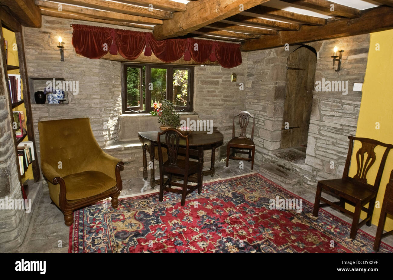 Medieval court room hi-res stock photography and images - Alamy