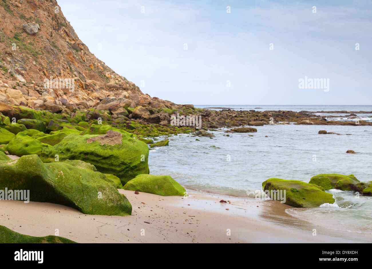 Atlantic ocean water rocky coast hi-res stock photography and images ...