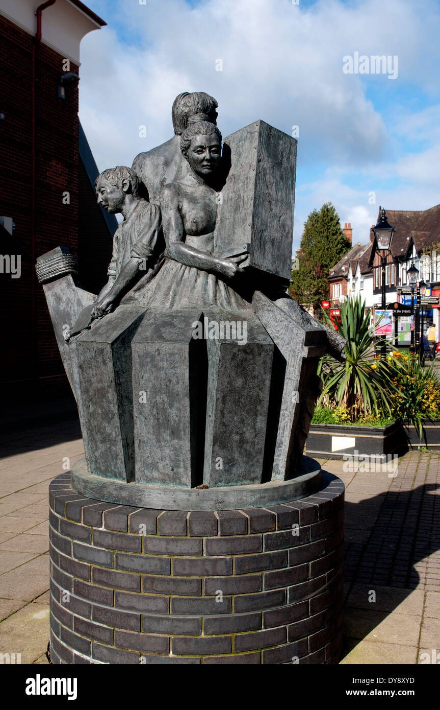 The Saltworkers statue, Droitwich Spa, Worcestershire, England, UK ...