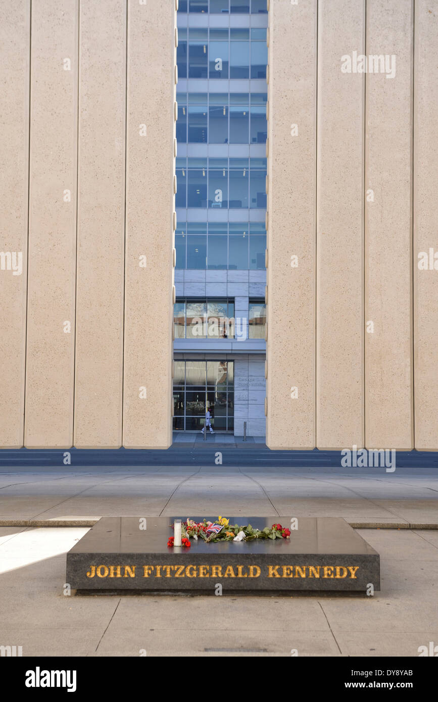 The john f kennedy monument hi-res stock photography and images - Alamy