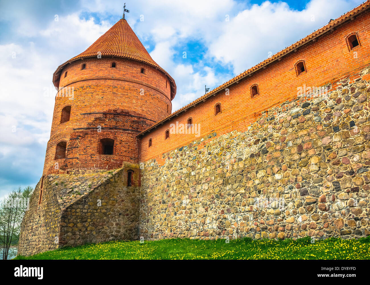 Red brick tower and wall of the Trakai castle in Lithuania Stock Photo ...
