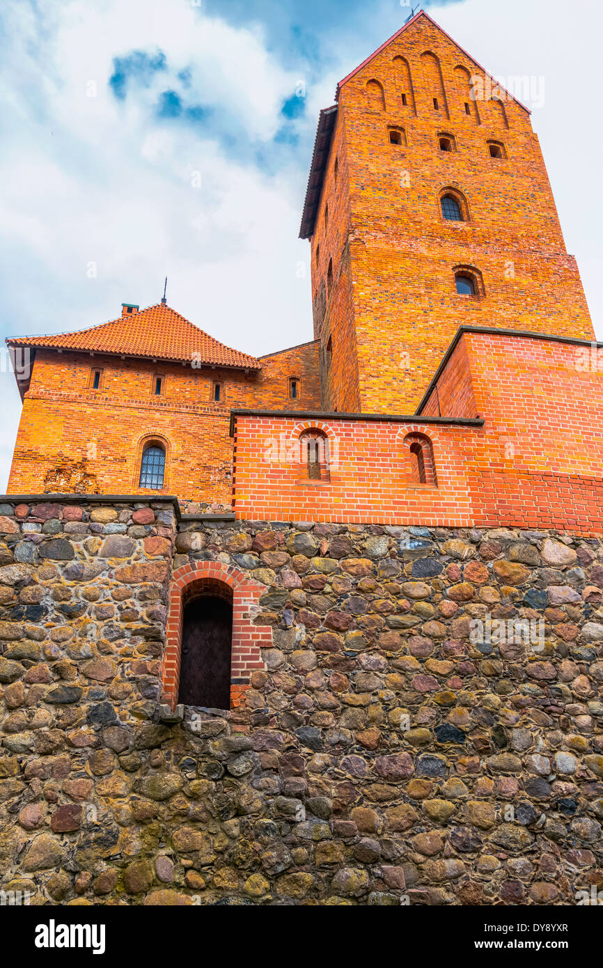 Red brick tower and wall of the Trakai castle in Lithuania Stock Photo ...