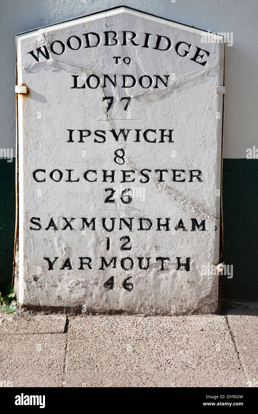 Old mile marker hi-res stock photography and images - Alamy