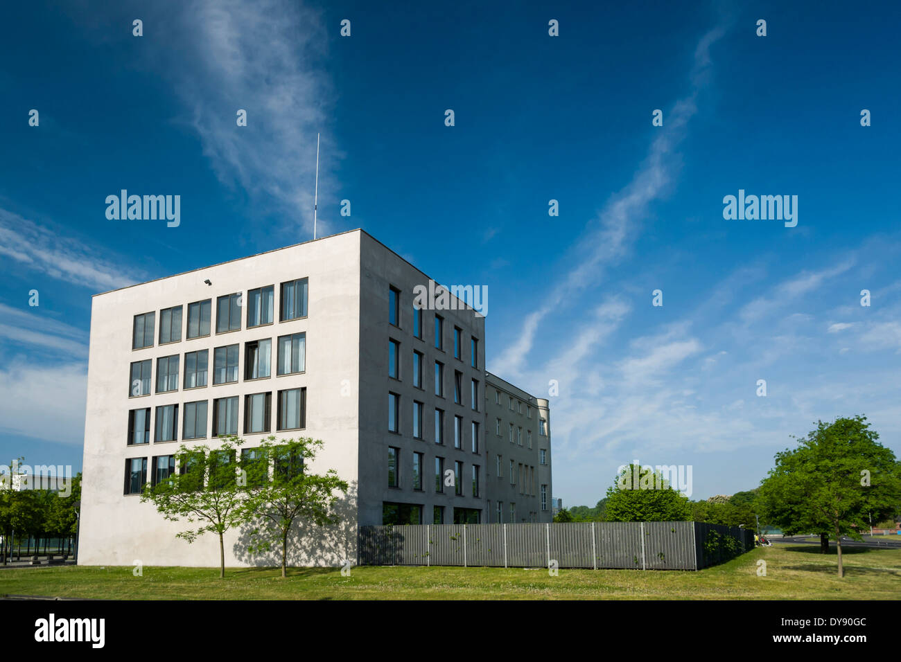 Embassy of switzerland hi-res stock photography and images - Alamy
