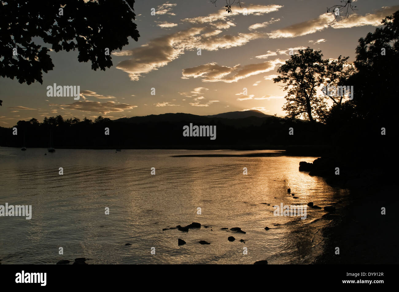 Falling sun hi-res stock photography and images - Alamy