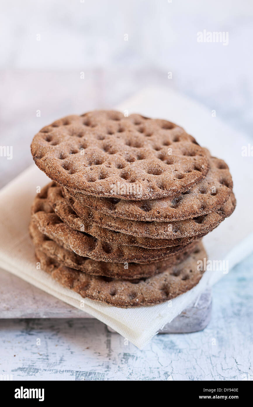 Round crispbreads hi-res stock photography and images - Alamy