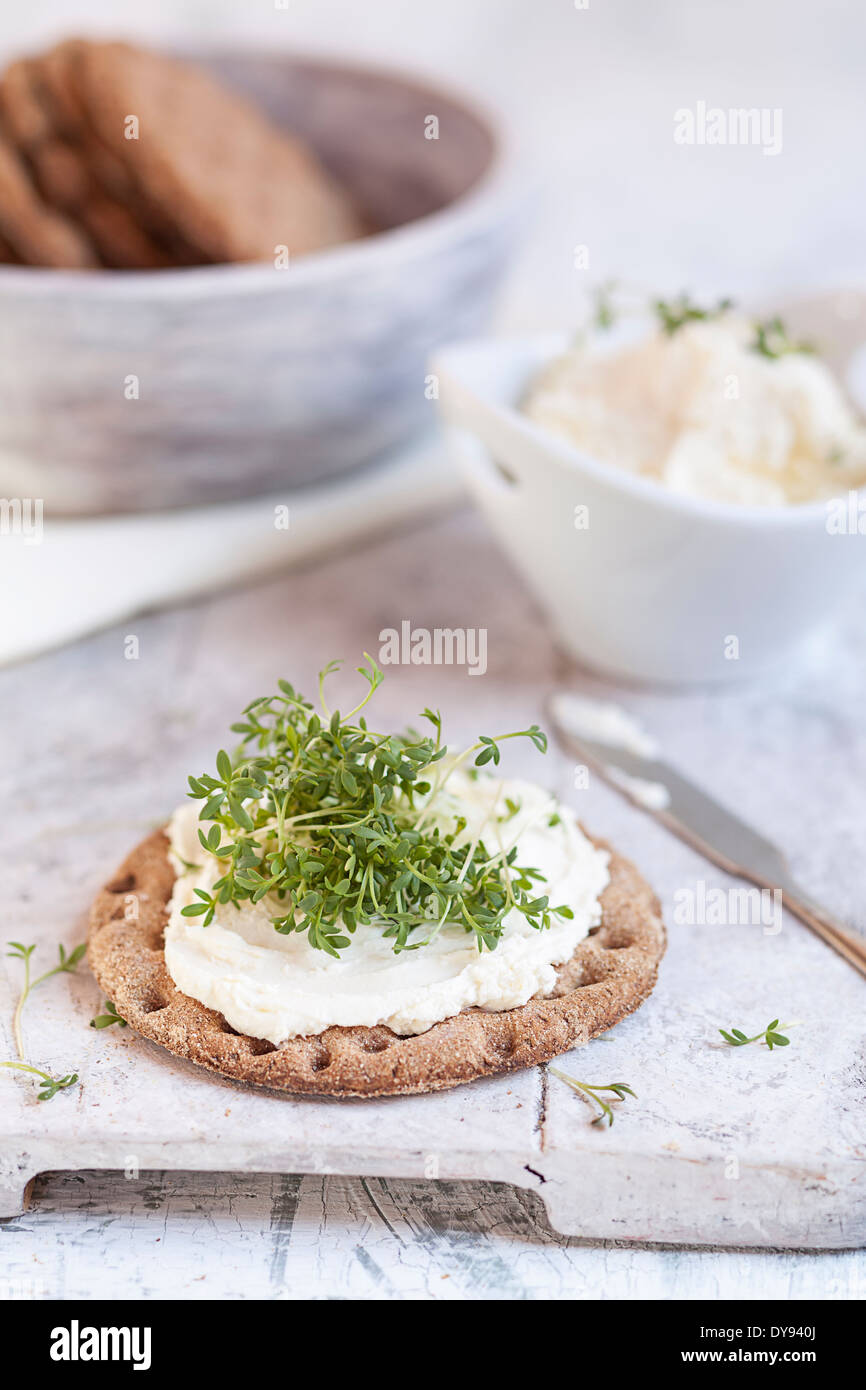 Round crispbread hi-res stock photography and images - Alamy