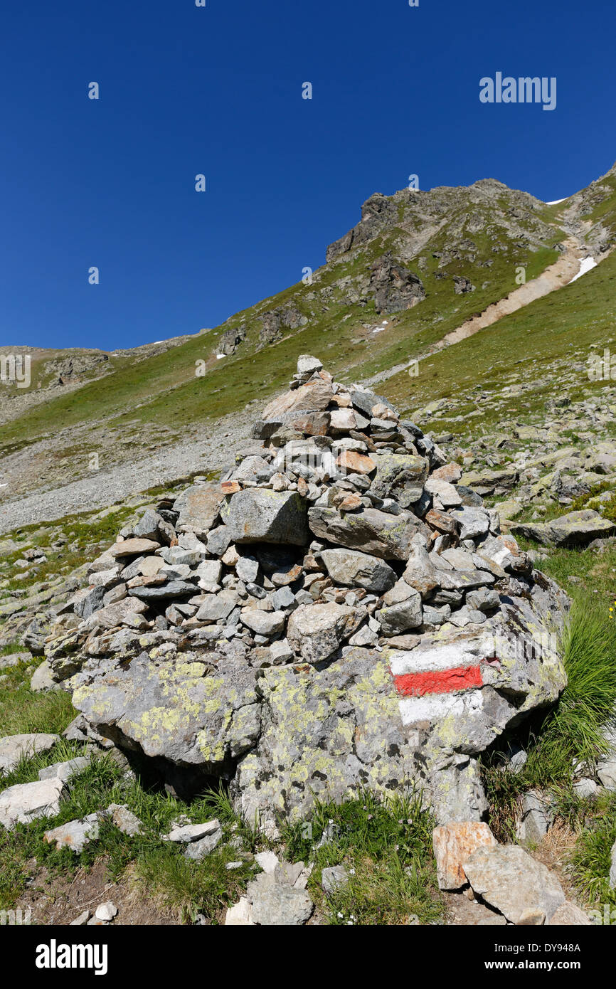Hiking path marker on cairn hi-res stock photography and images - Alamy