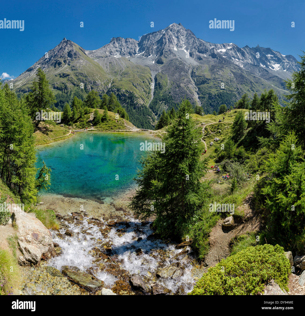 Lac bleu hi-res stock photography and images - Alamy