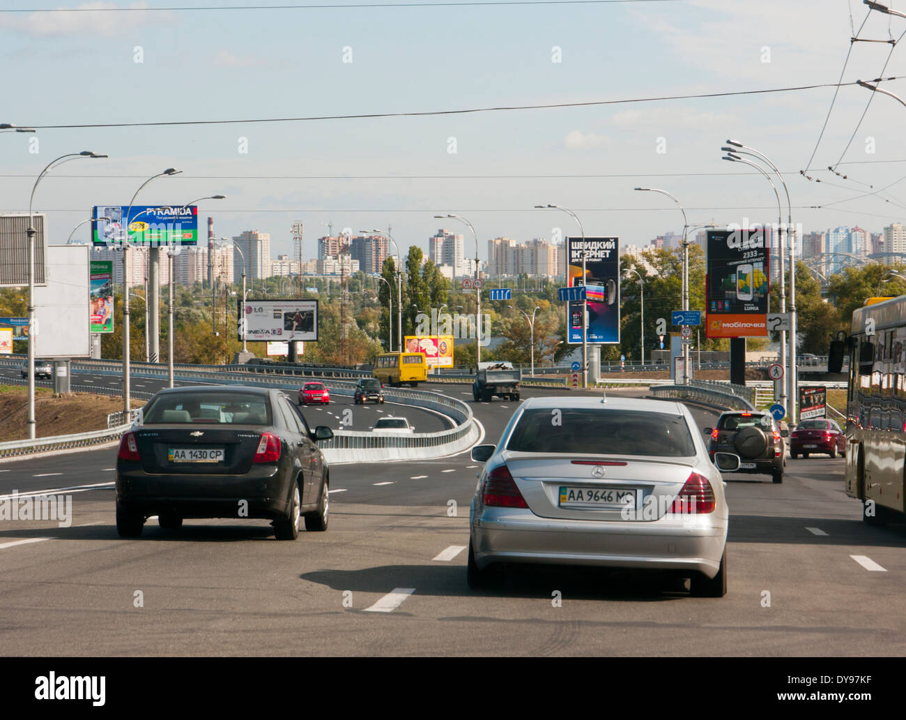 Kiev roads hi-res stock photography and images - Alamy