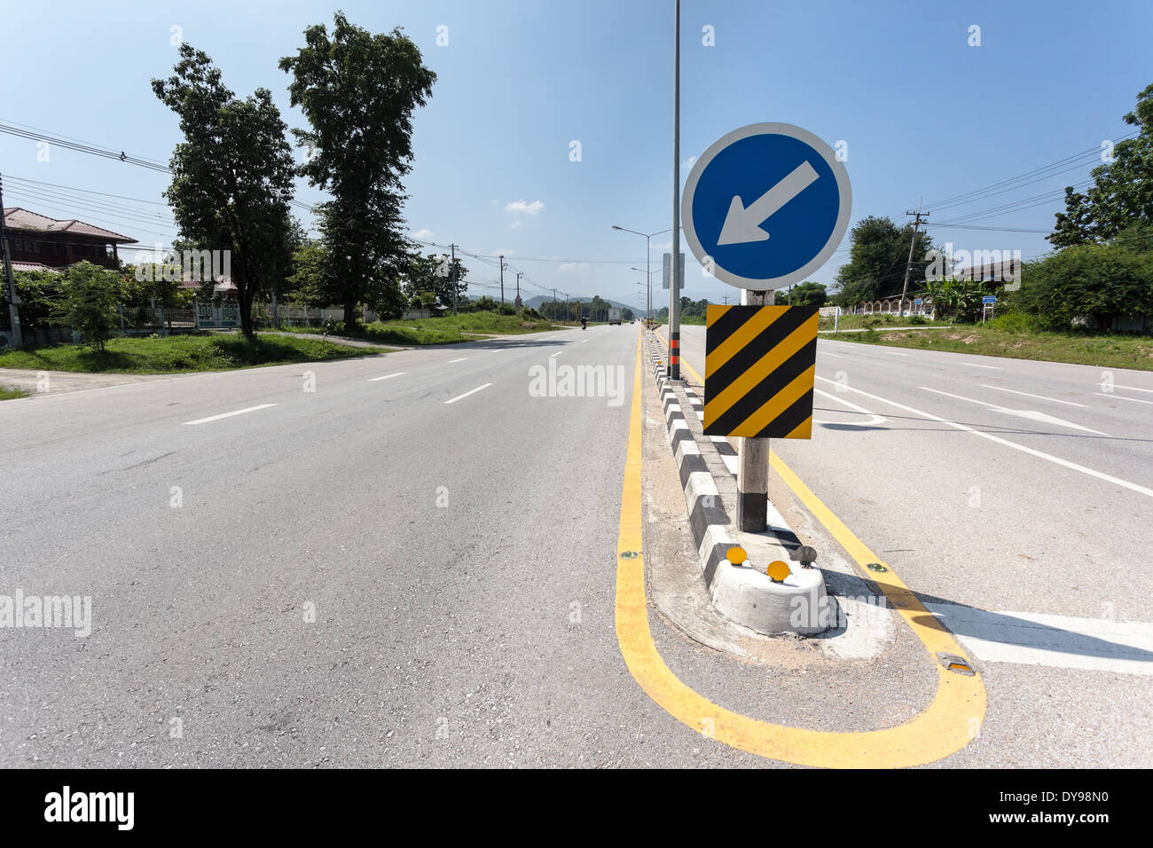 Blue line road traffic sign hi-res stock photography and images - Alamy