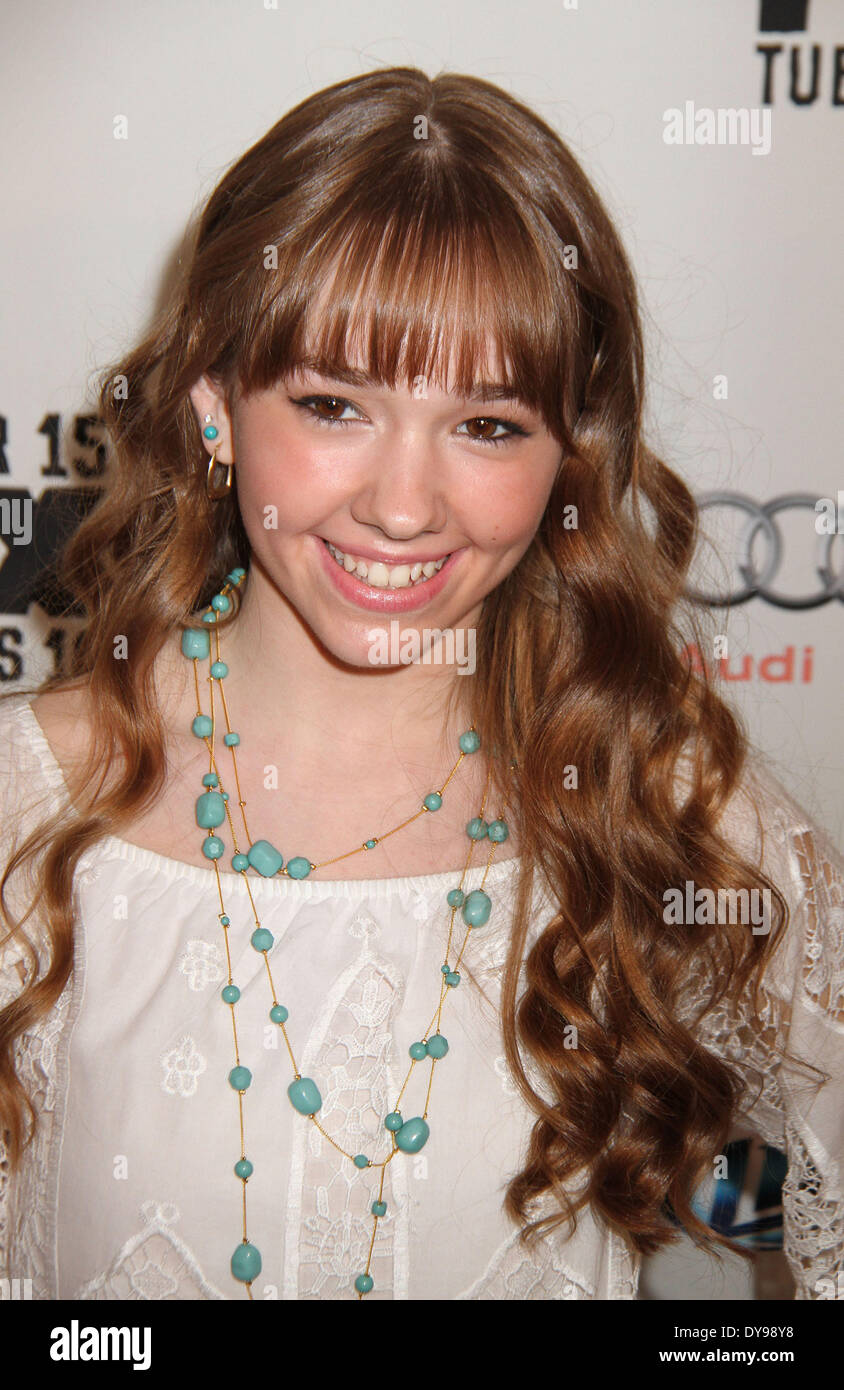 New York, New York, USA. 9th Apr, 2014. Actor HOLLY TAYLOR attends the ...