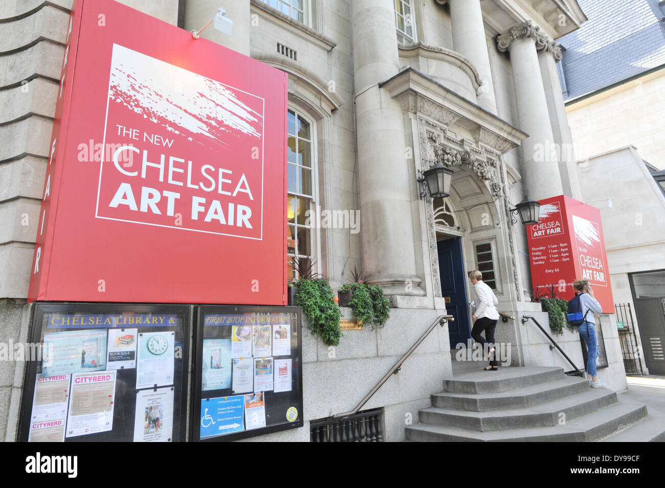 Chelsea old town hall hi-res stock photography and images - Alamy