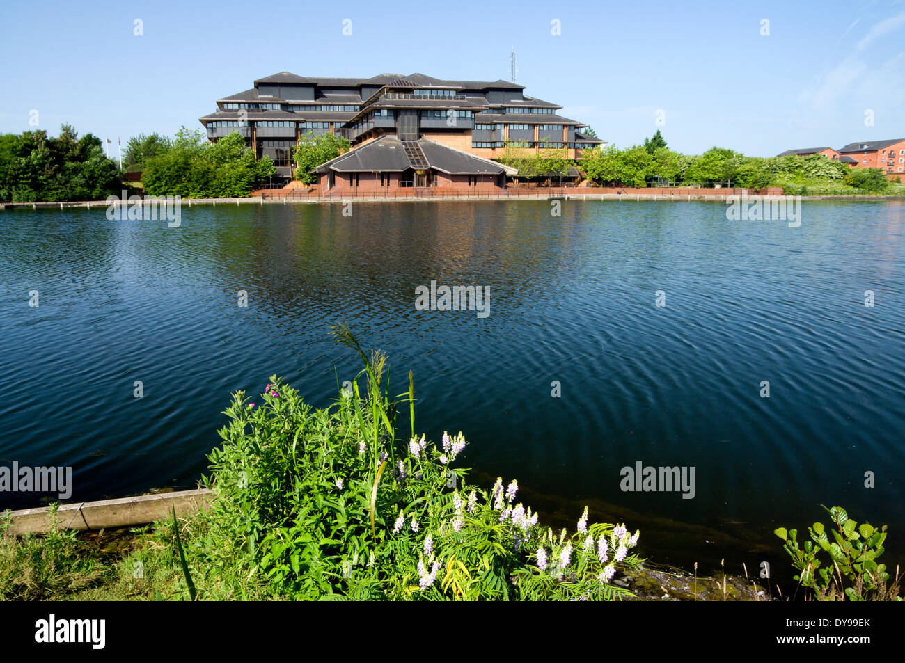 County hall cardiff offices cardiff hi-res stock photography and images ...