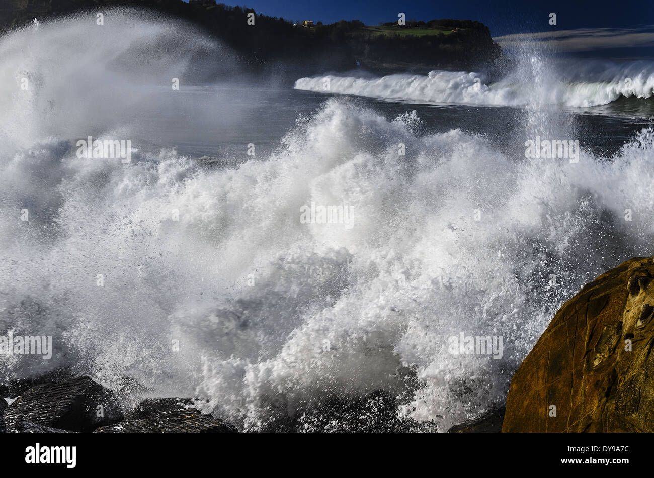 Beauty wave hi-res stock photography and images - Alamy
