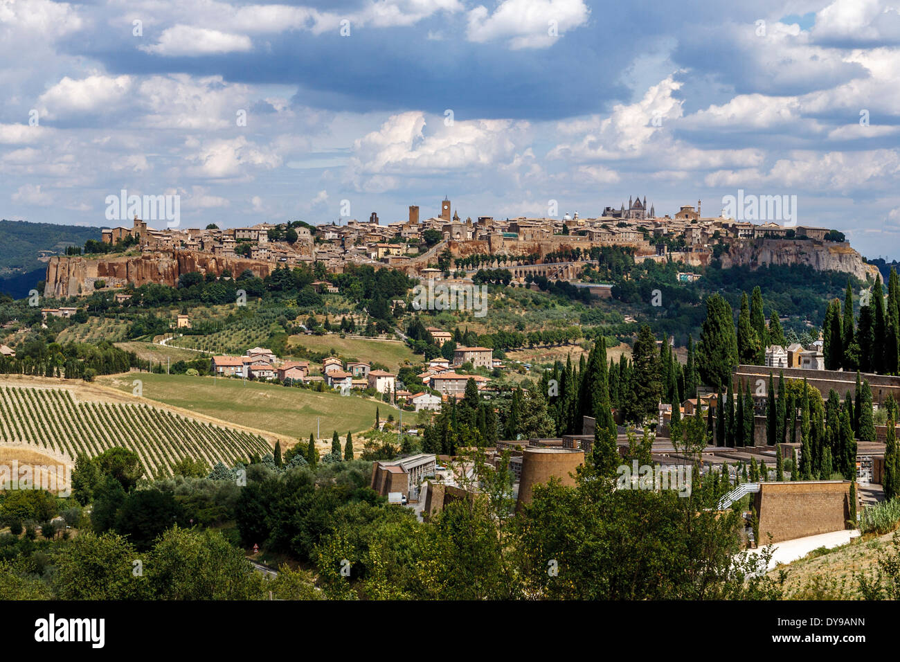 A View of The City of Orvieto, Umbria, Italy Stock Photo - Alamy