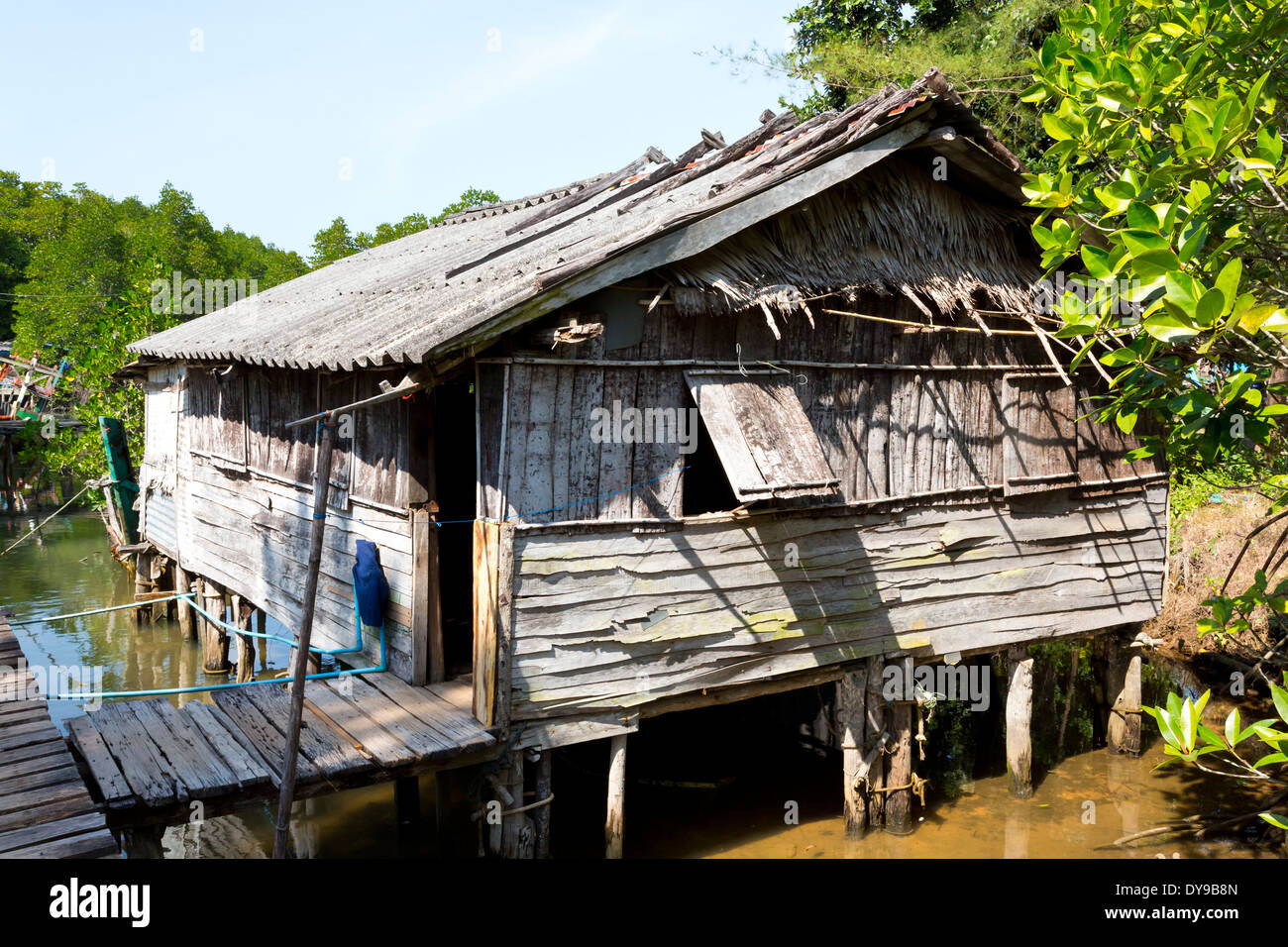 Thailand village poor poverty hi-res stock photography and images - Alamy