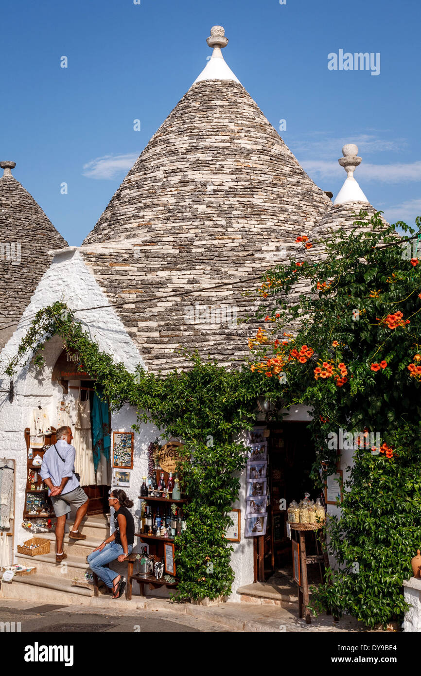 Trulli design hi-res stock photography and images - Alamy