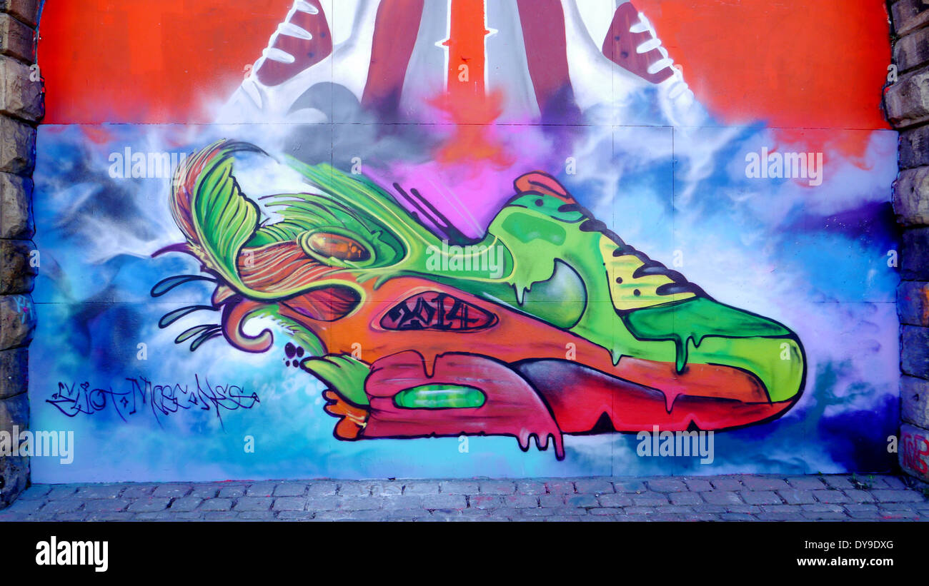 Example of colourful spray painted graffito / graffiti on wall Stock ...