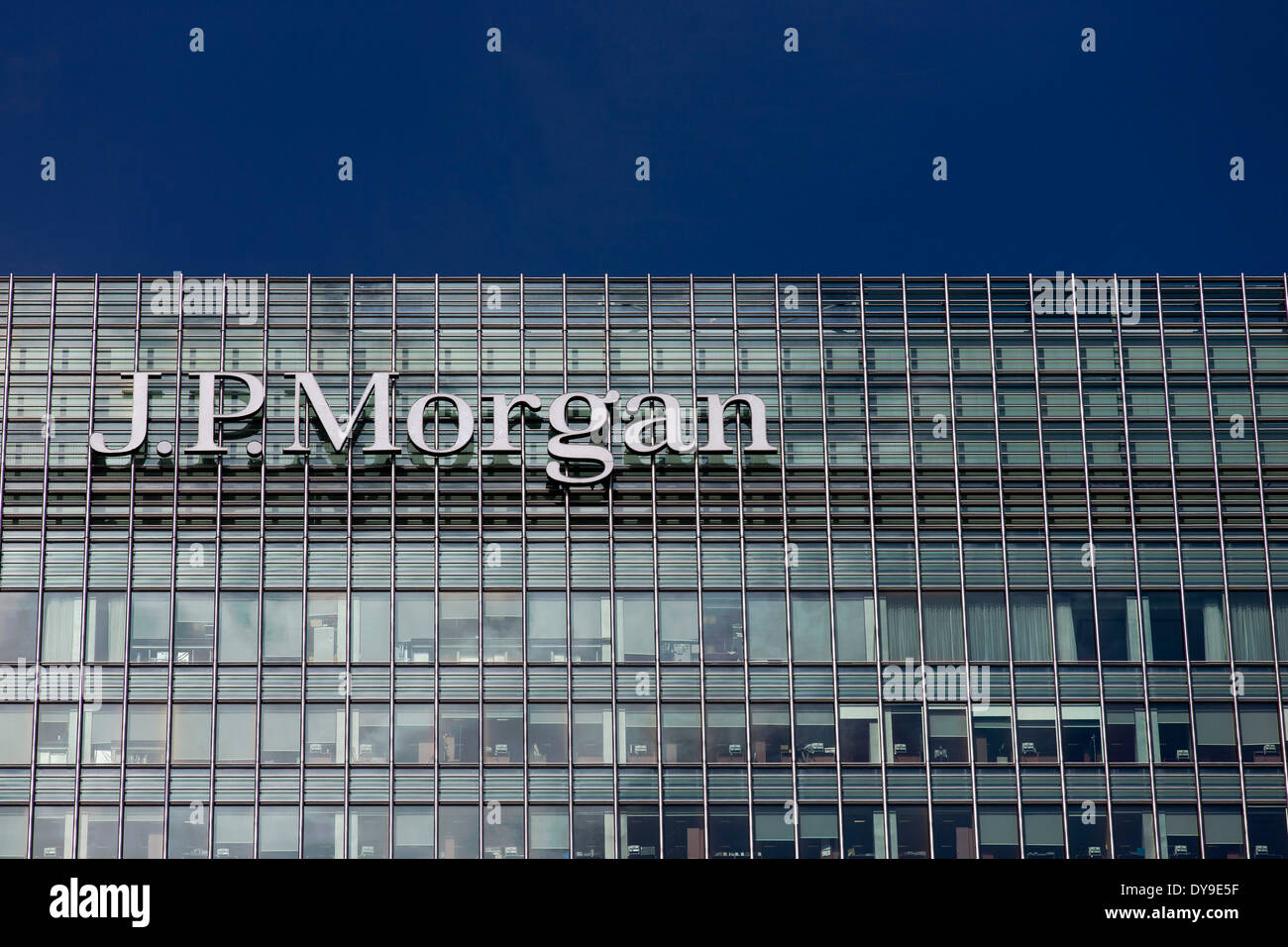UK, London : The J P Morgan building at Canary Wharf in London on 10 ...