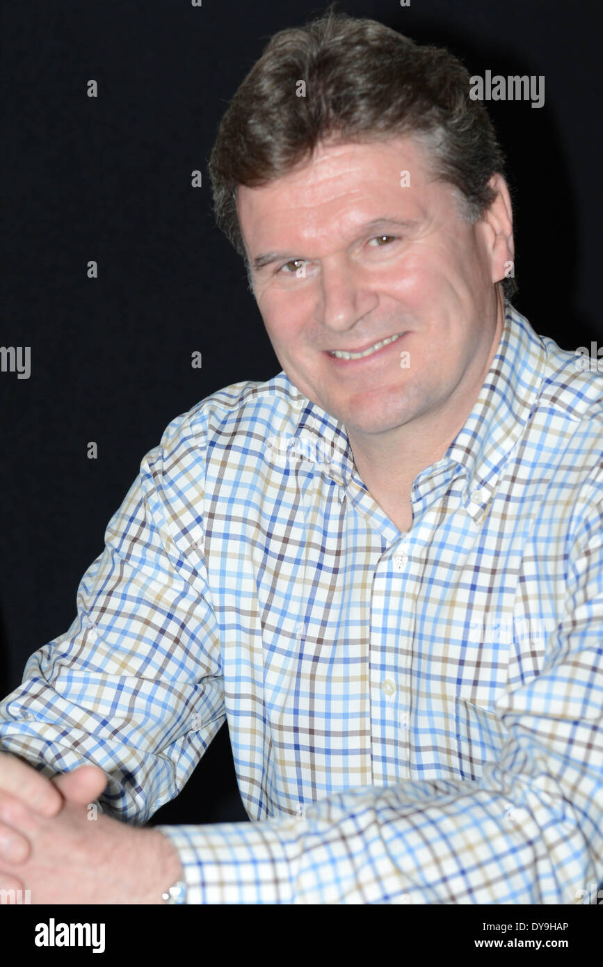 Steve way marathon hi-res stock photography and images - Alamy