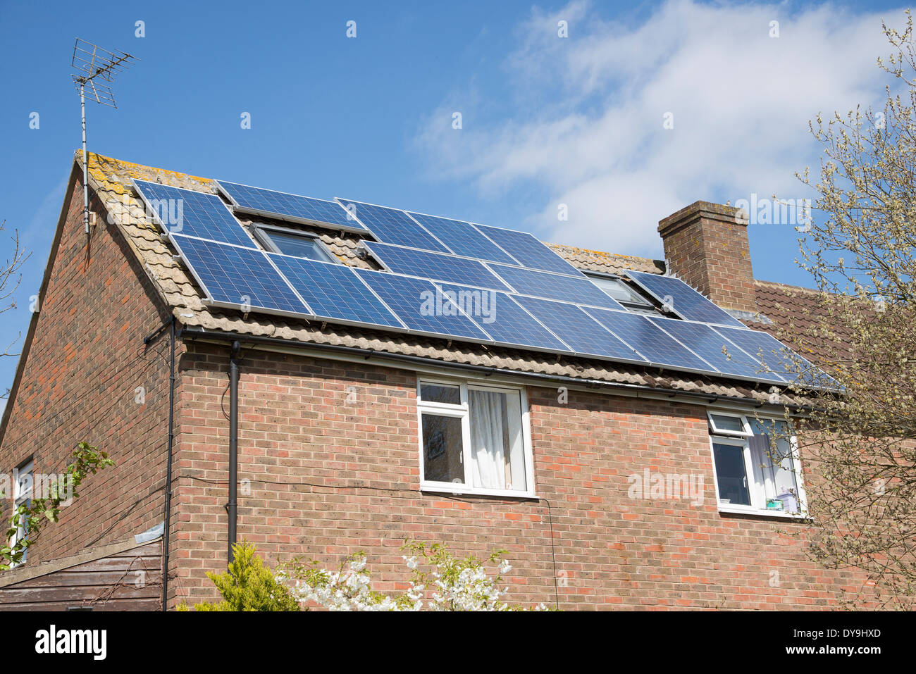 Solar cover hi-res stock photography and images - Alamy
