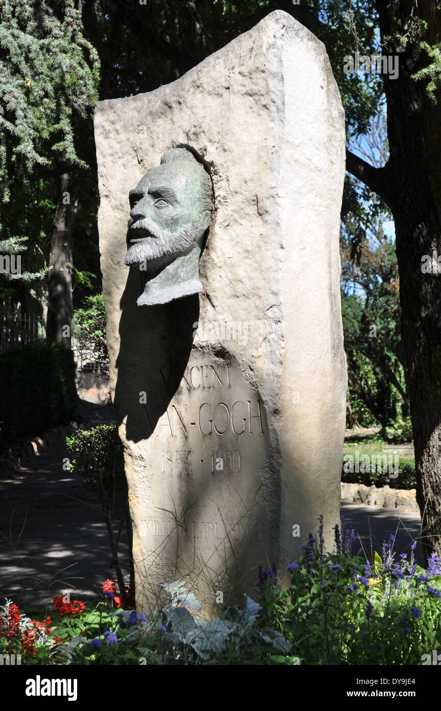 Statue vincent van gogh hi-res stock photography and images - Alamy