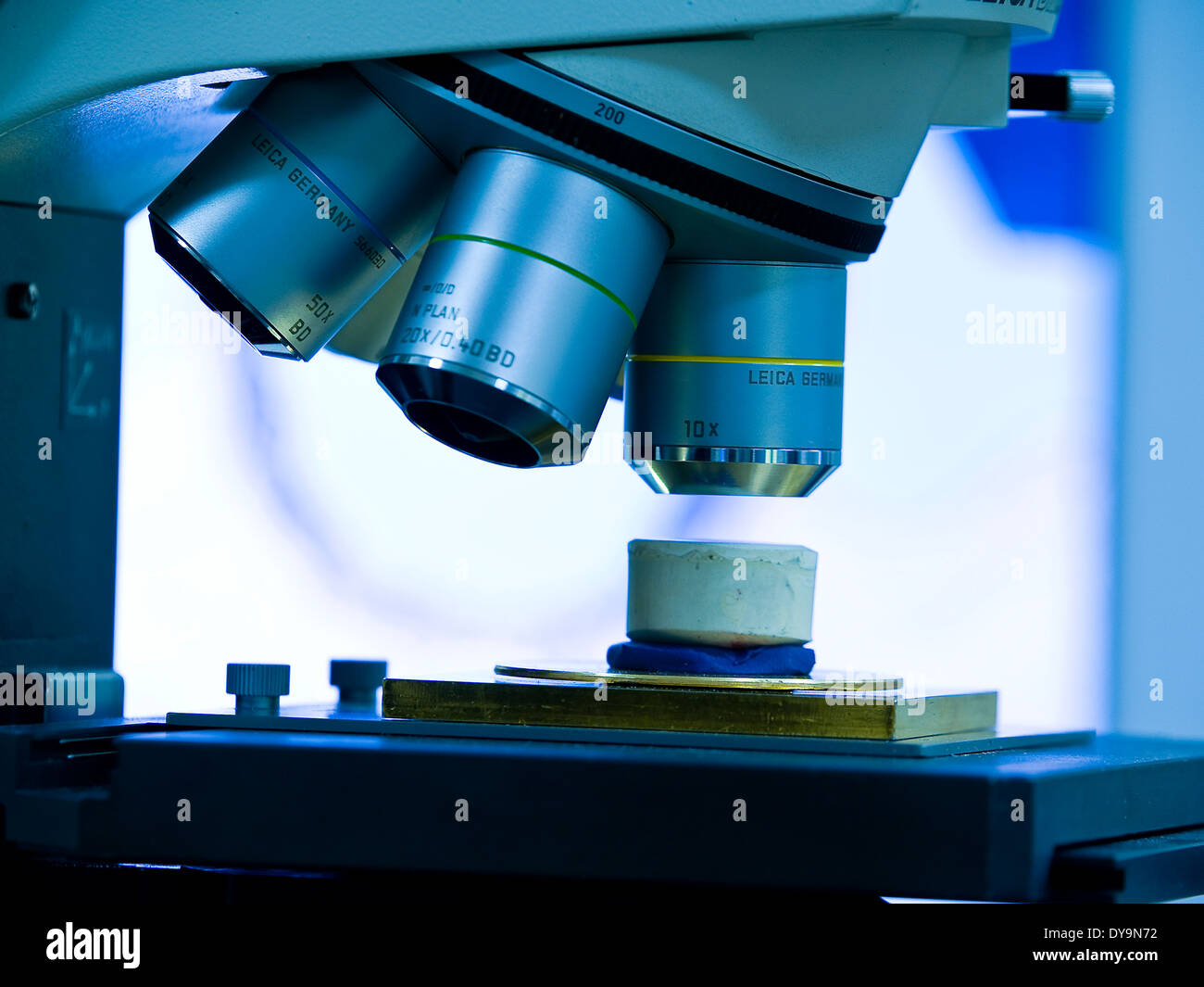 Microscope natural hi-res stock photography and images - Alamy