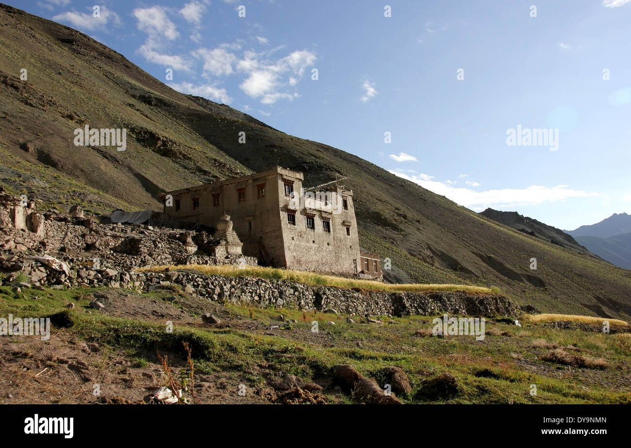 Ladakhi house hi-res stock photography and images - Alamy