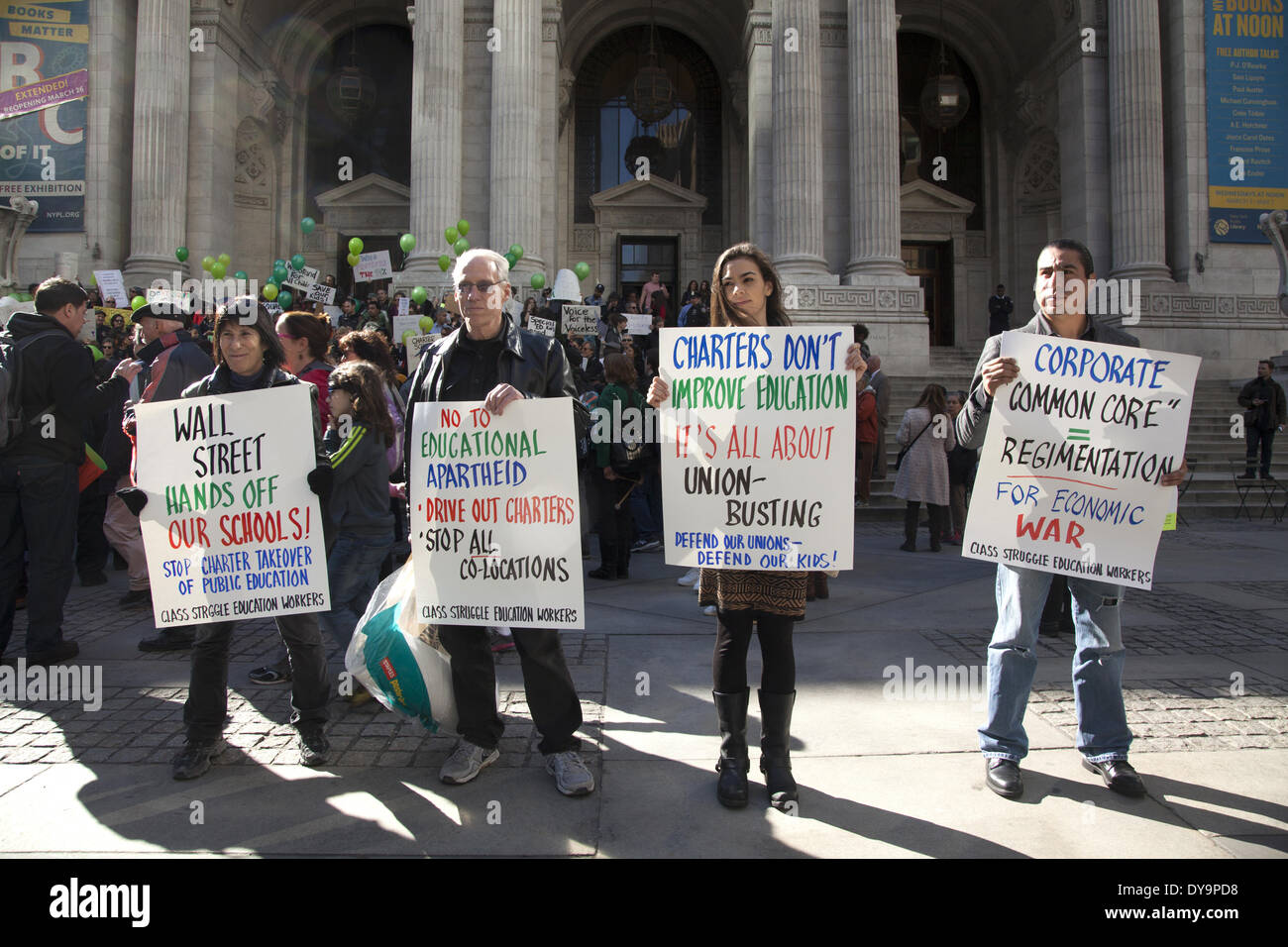 School privatization hi-res stock photography and images - Alamy