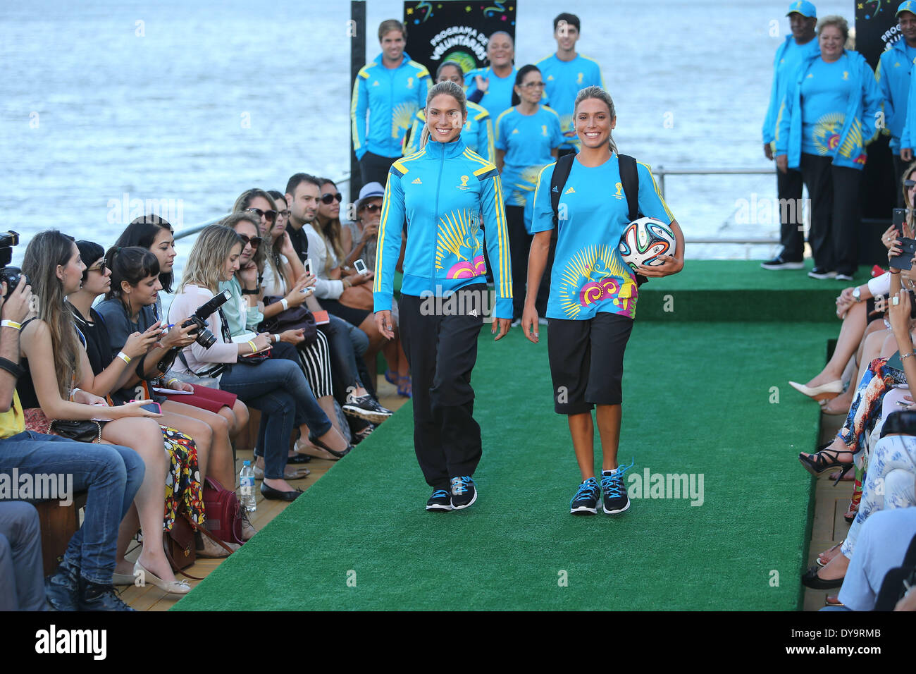 Rio De Janeiro, Brazil. 10th Apr, 2014. Brazilian synchronized swimming ...