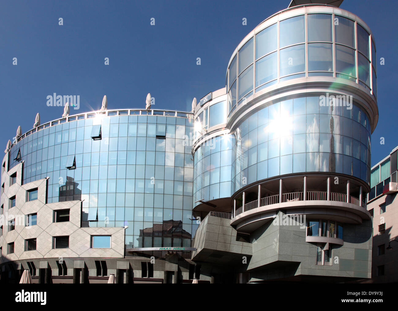 Five edge star hi-res stock photography and images - Alamy